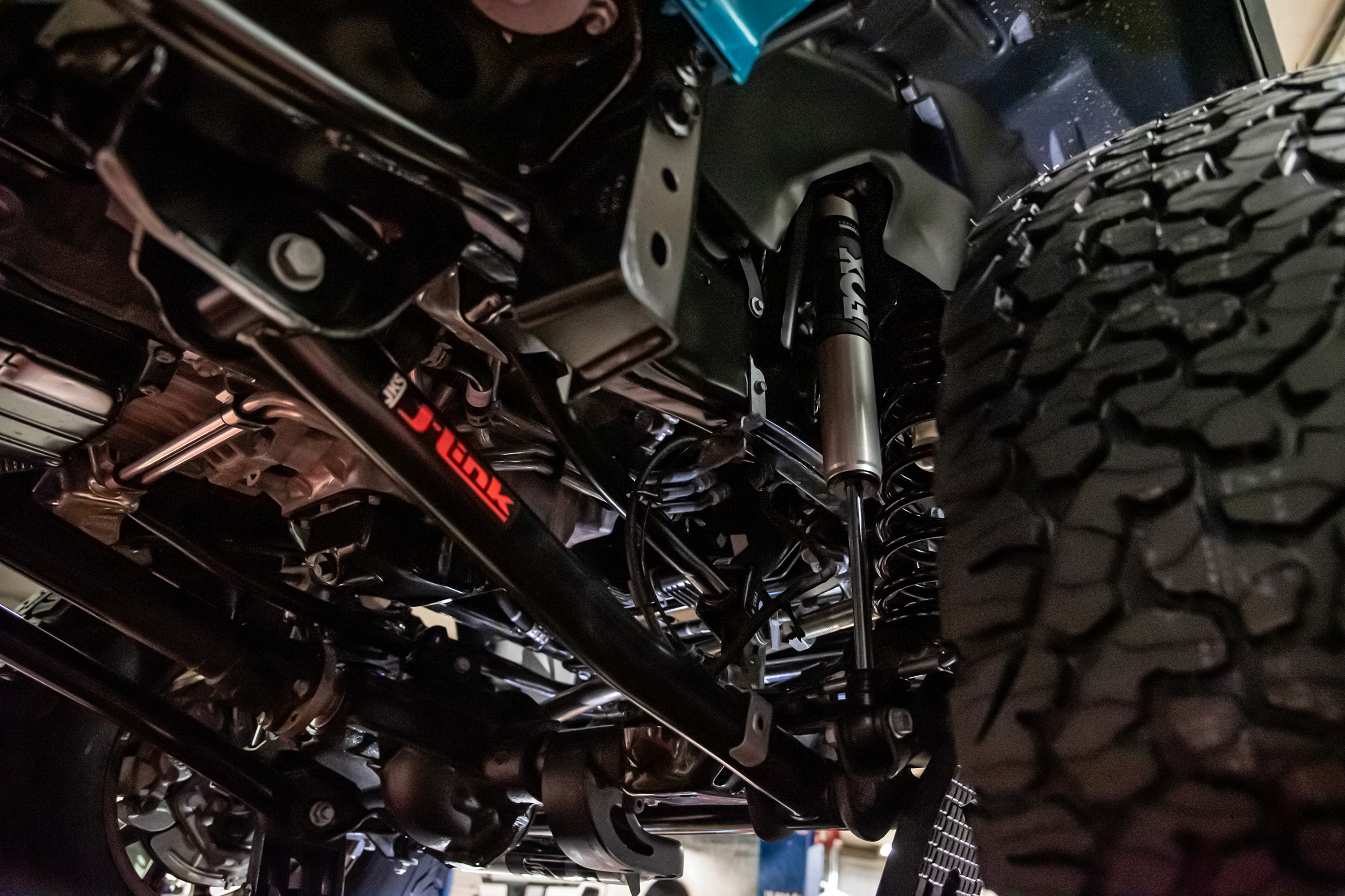 3.5" Lift Kit | J-Venture | Wrangler JL RHD 4-Door – JKS Manufacturing